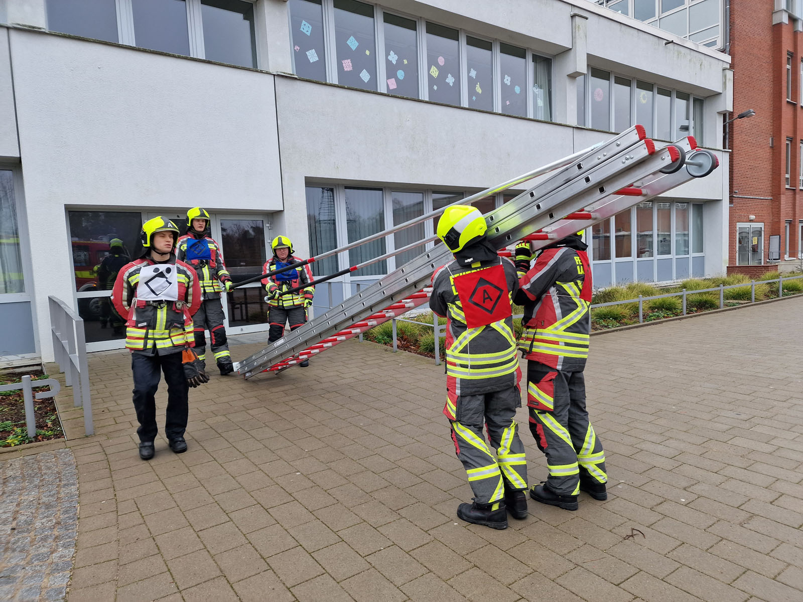 Anwärter-Abschlussprüfung | Freiwillige Feuerwehr Lauenburg