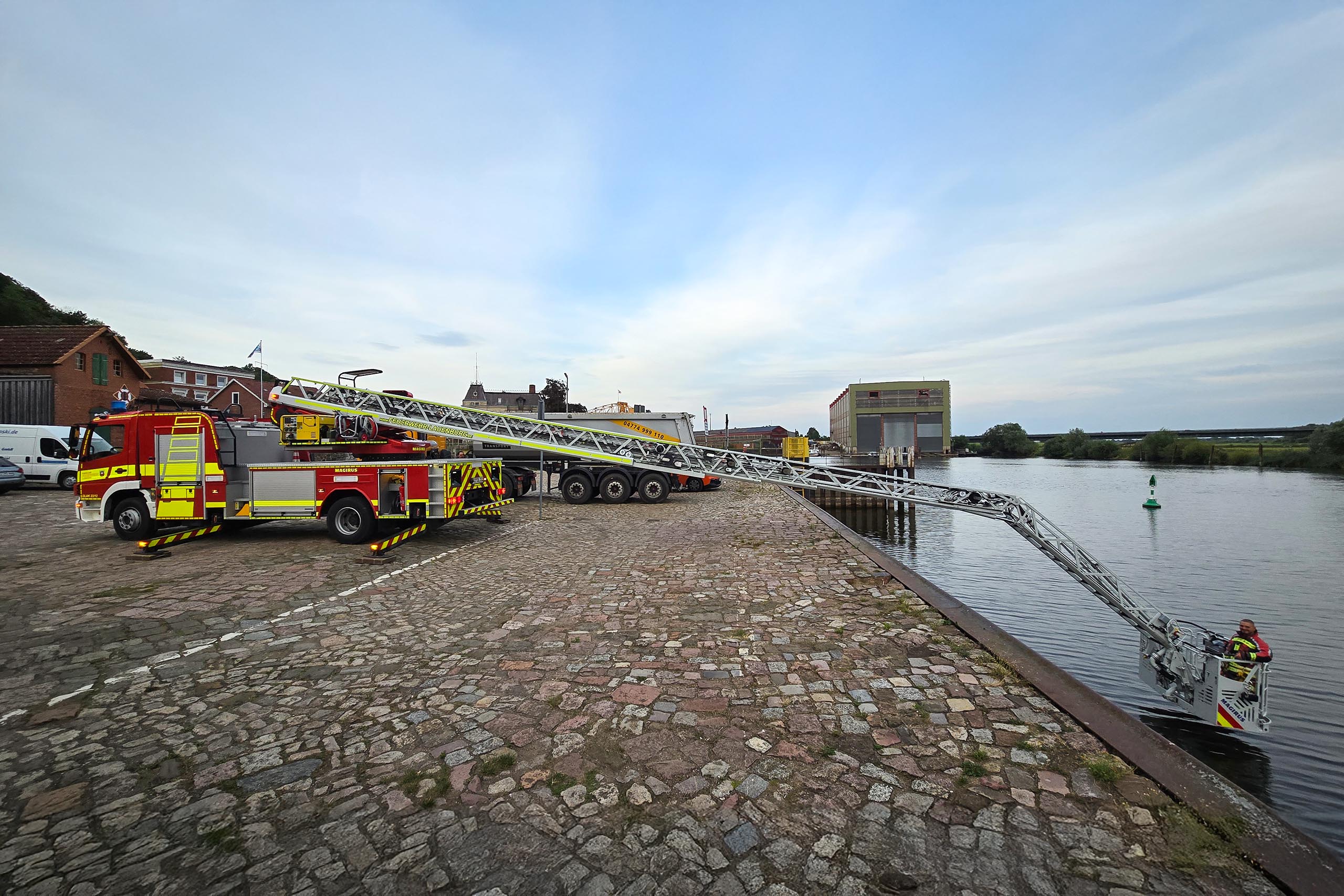 DLAK 23/12 - Freiwillige Feuerwehr Lauenburg